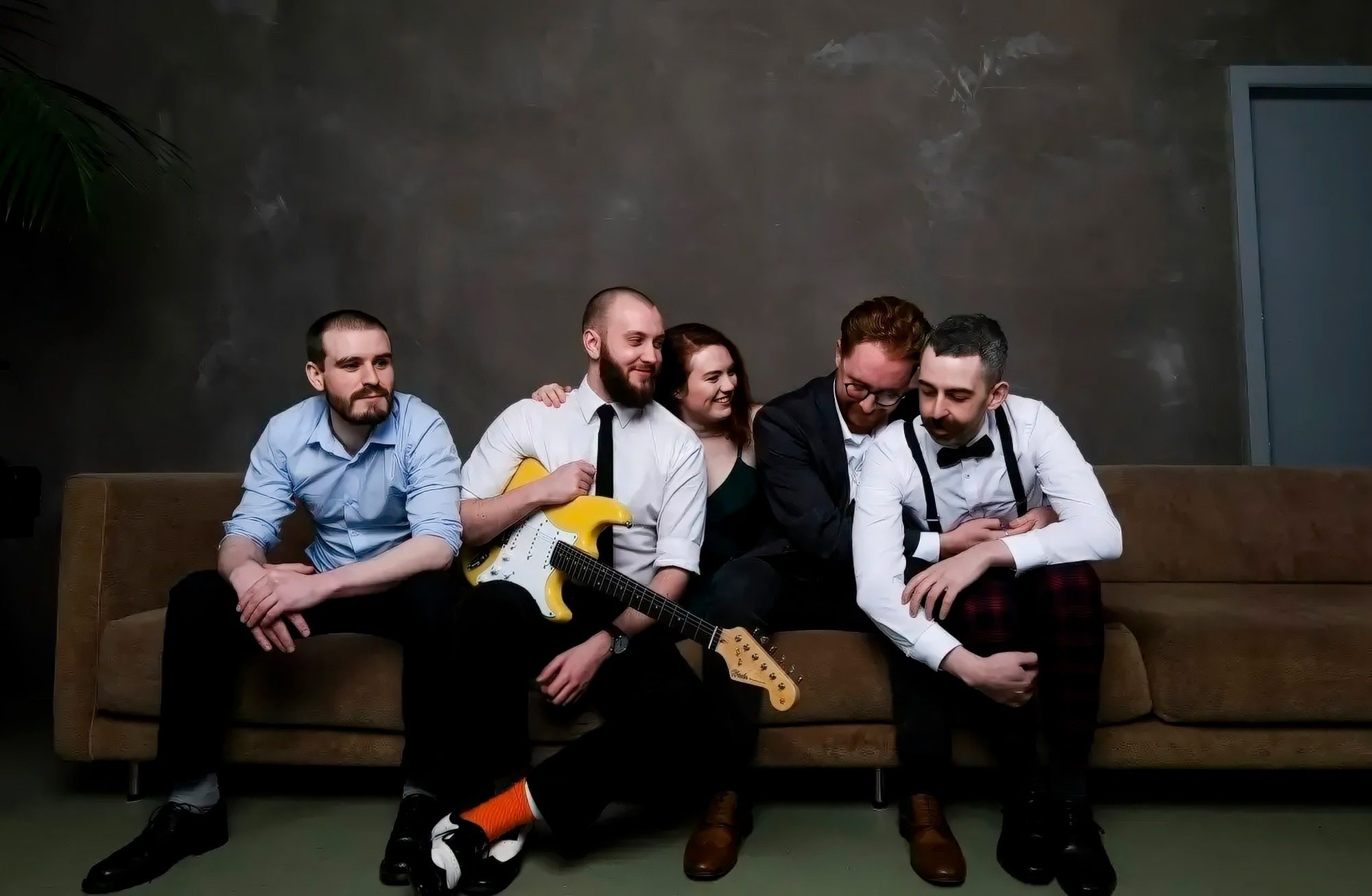 The Apollos - Scotland Based Ceilidh Cover Band - DG Music
