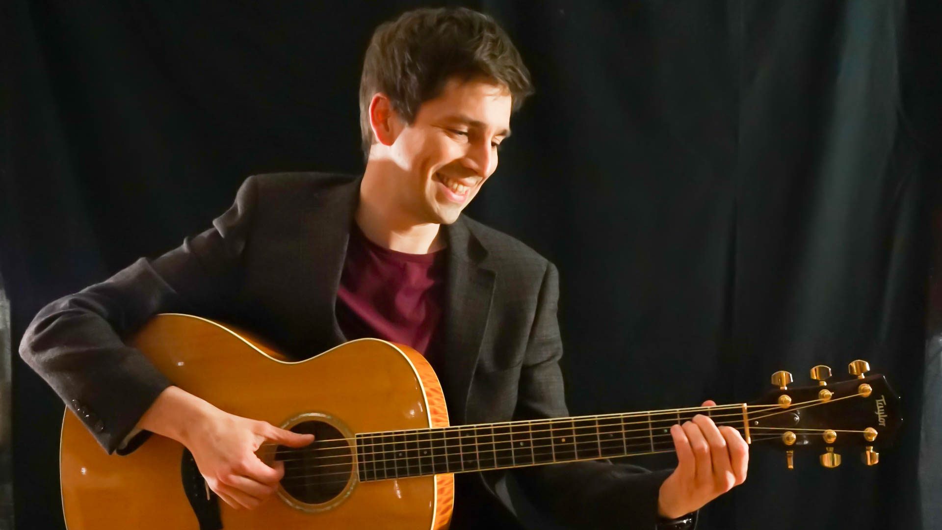Darren Jones - Acoustic Singer Guitarist - DG Music