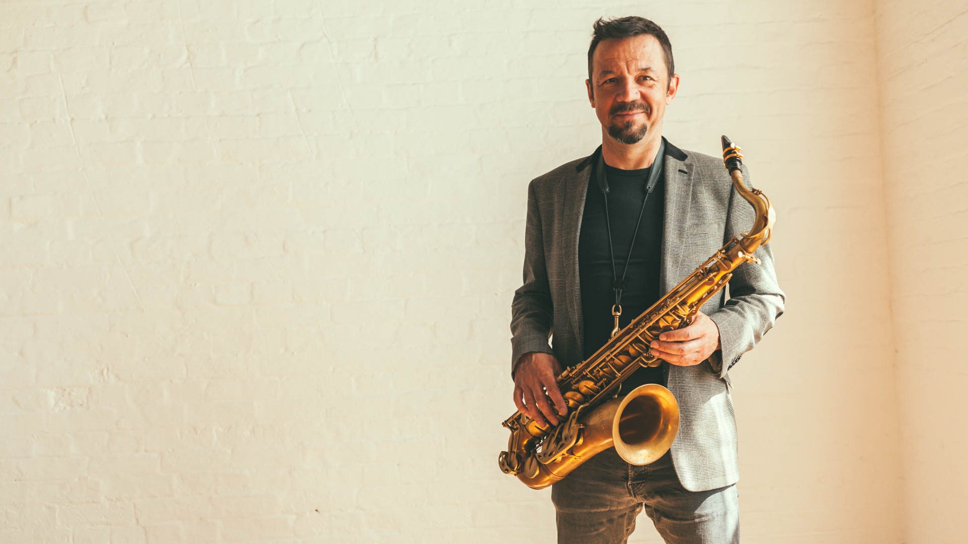 Saxophonists For Hire - Best Sax Players For Weddings & Events